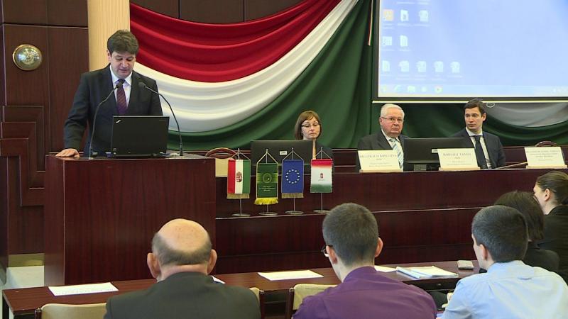 Dr. Császár Dániel Gergely: Az új közbeszerzési törvény egyszerűbb ...