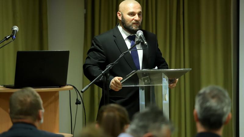 Egy évtized alatt több mint egymillióval csökkent a szegénységben élők ...