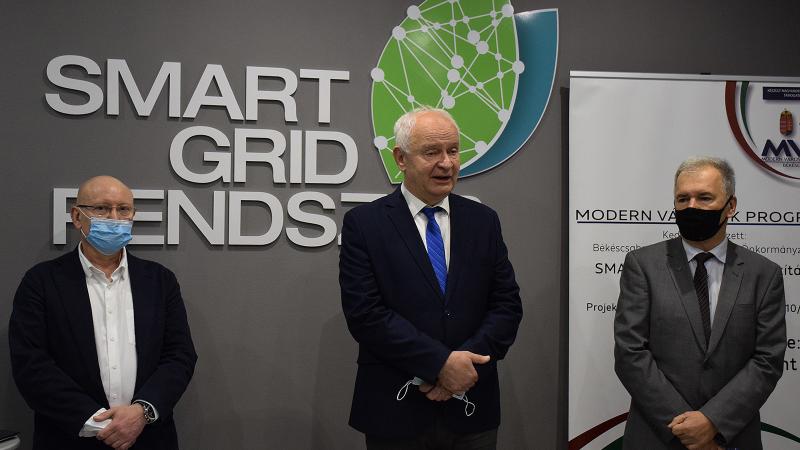 Bemutatták az országosan egyedülálló Smart Grid Rendszer működését ...